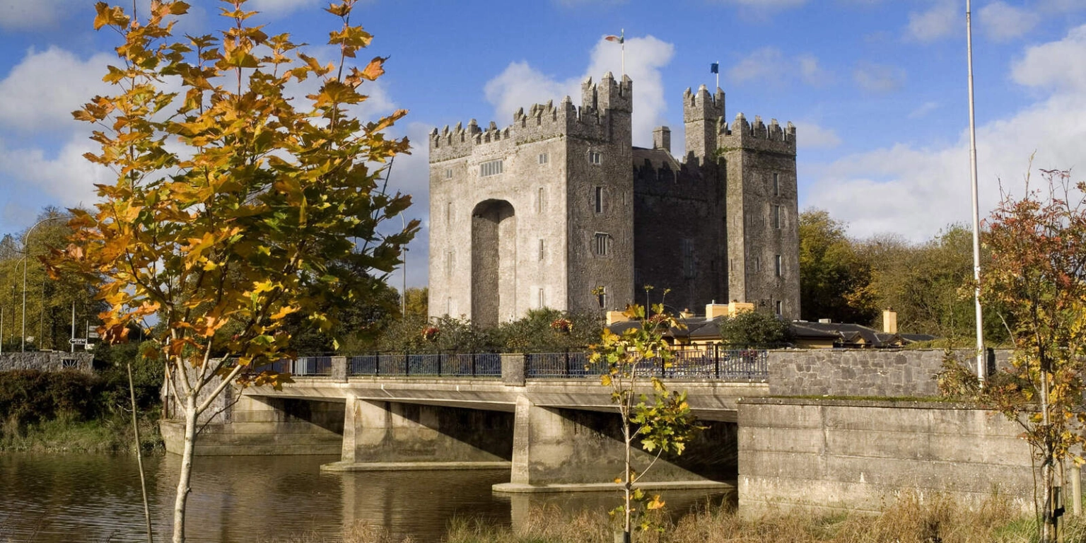 Bunratty Castle, Cliffs of Moher + Ennis Town Tour - Dublin 360 - Day Tours